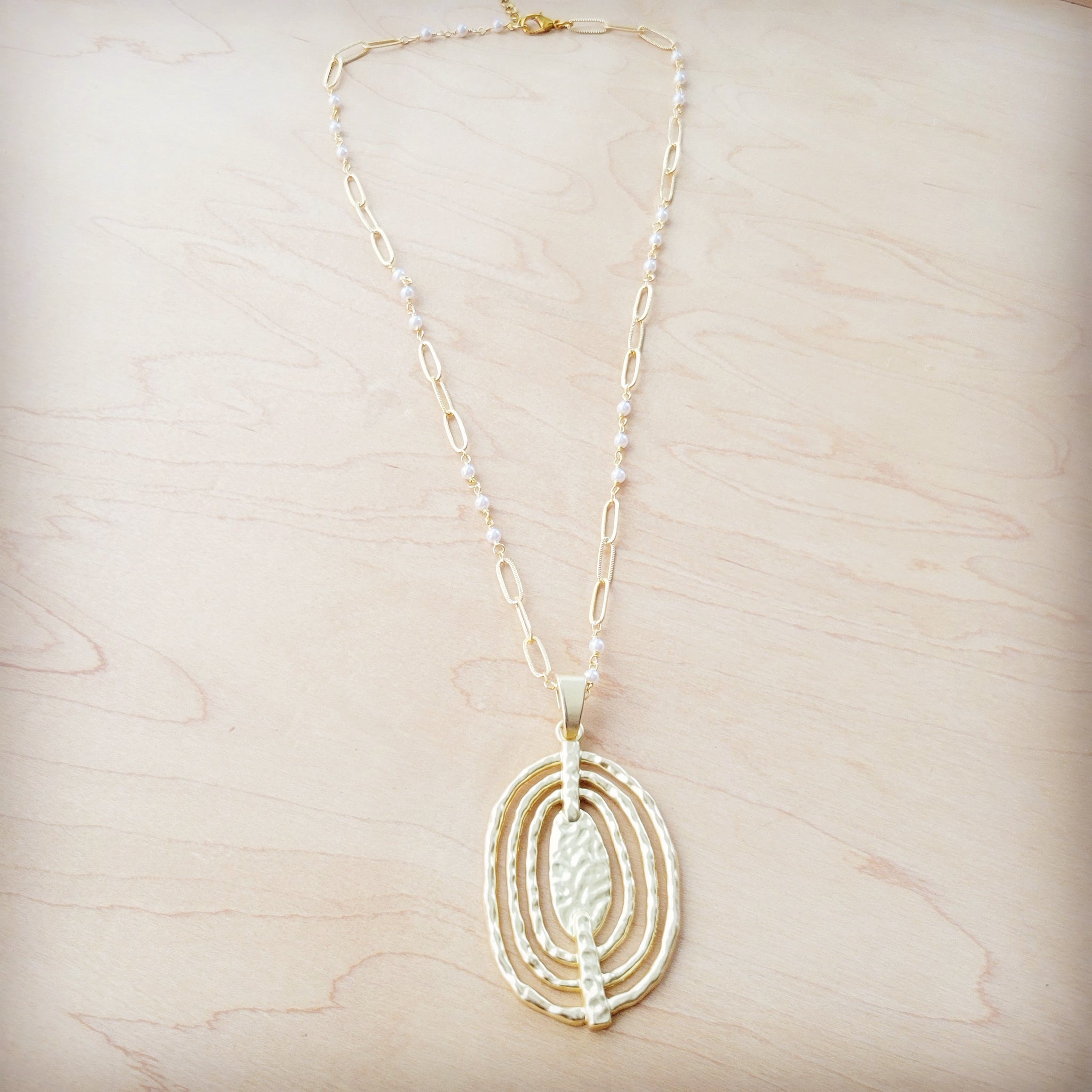 ONLINE EXCLUSIVE Matte Gold Multi-Oval Pendant on Pearl and Gold Chain ...